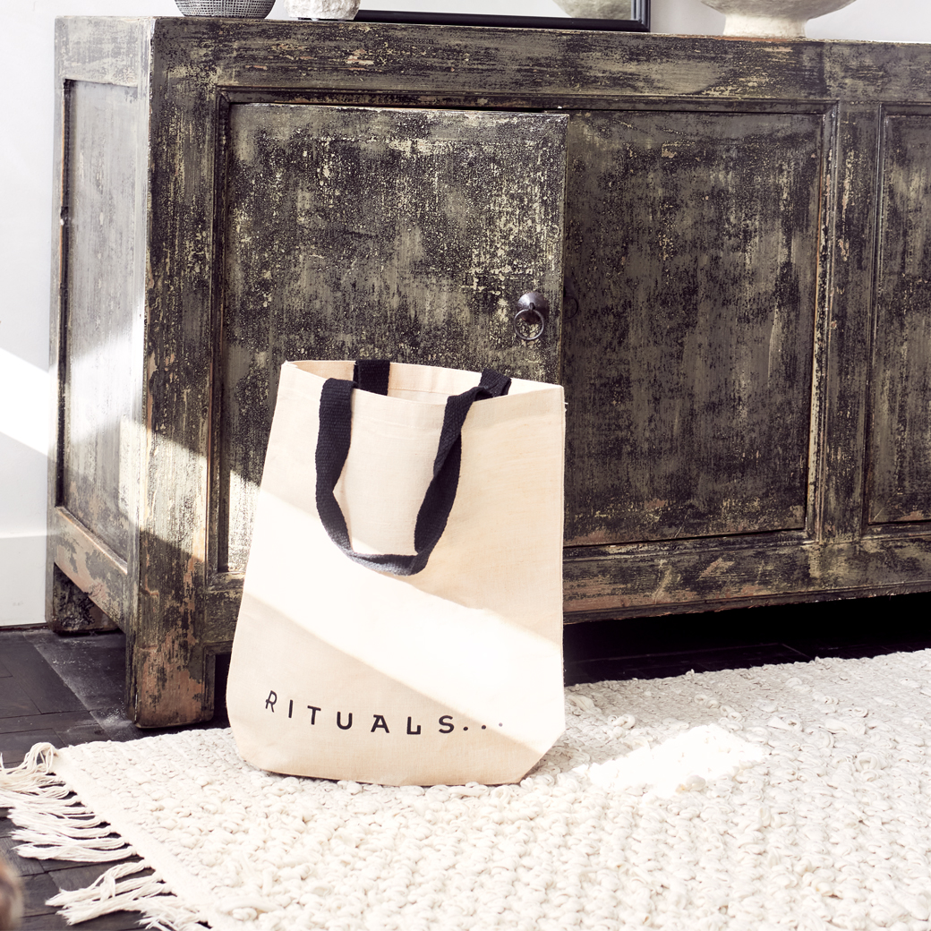 Giving Back | RITUALS